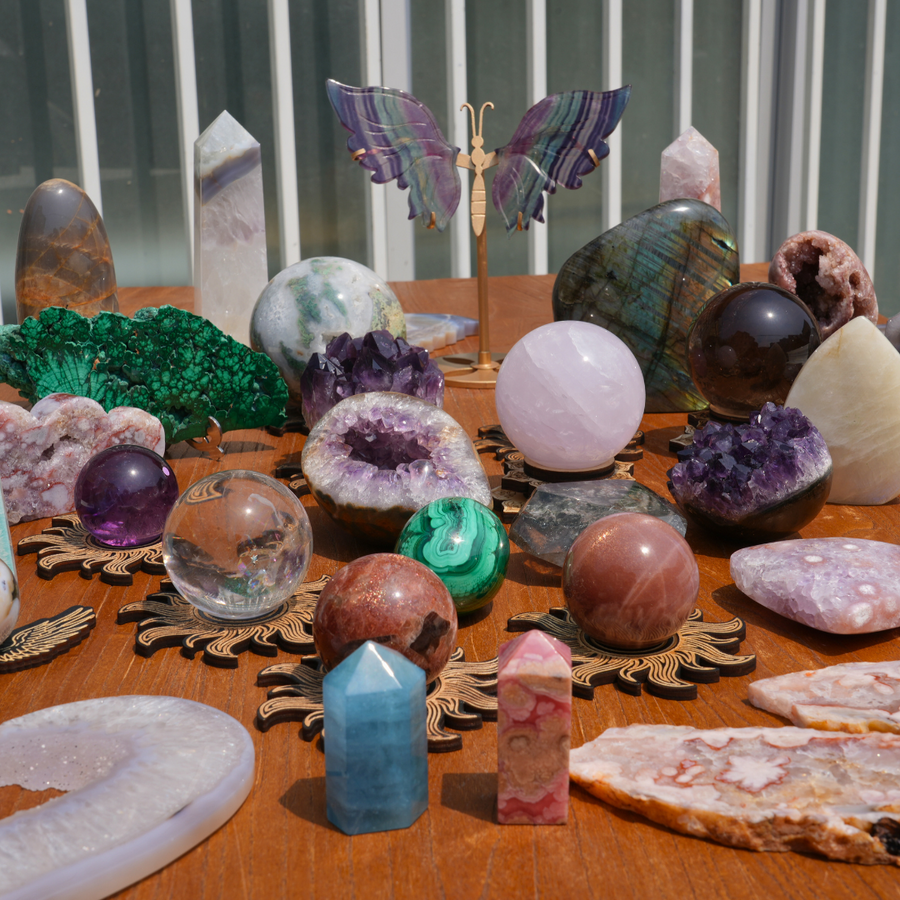 Premium Mystery Crystal Capsules – KiKi Crystal