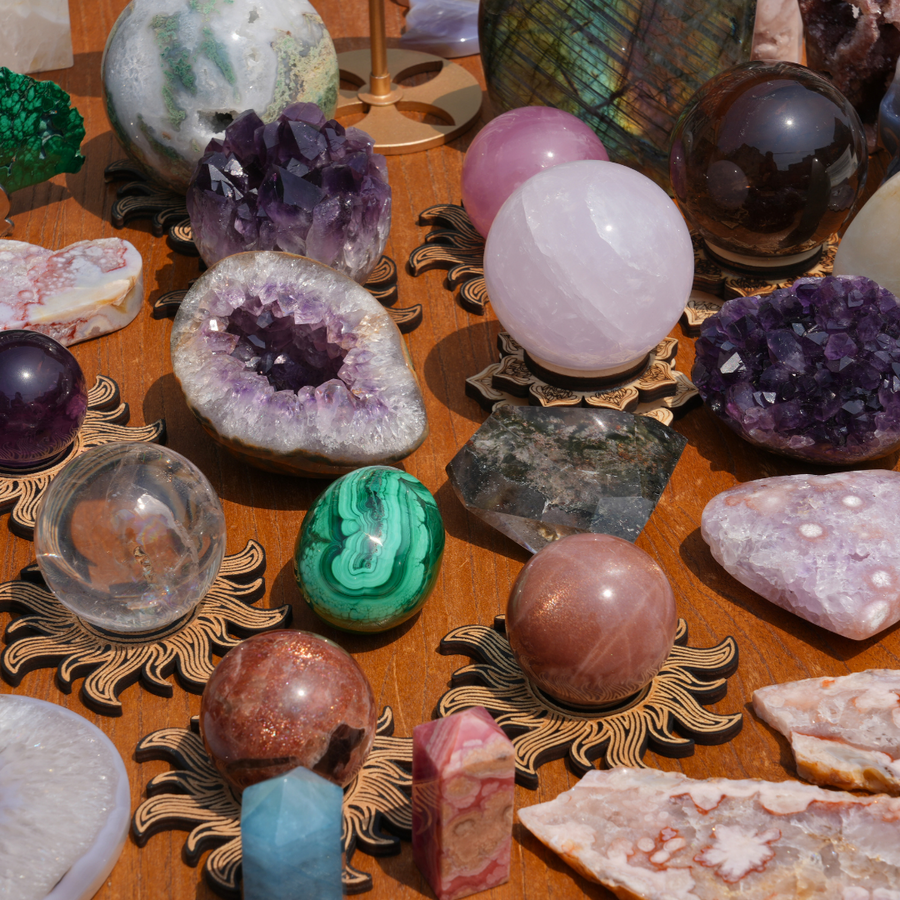 Premium Mystery Crystal Capsules – KiKi Crystal