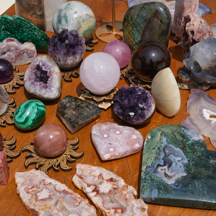 Premium Mystery Crystal Capsules – KiKi Crystal