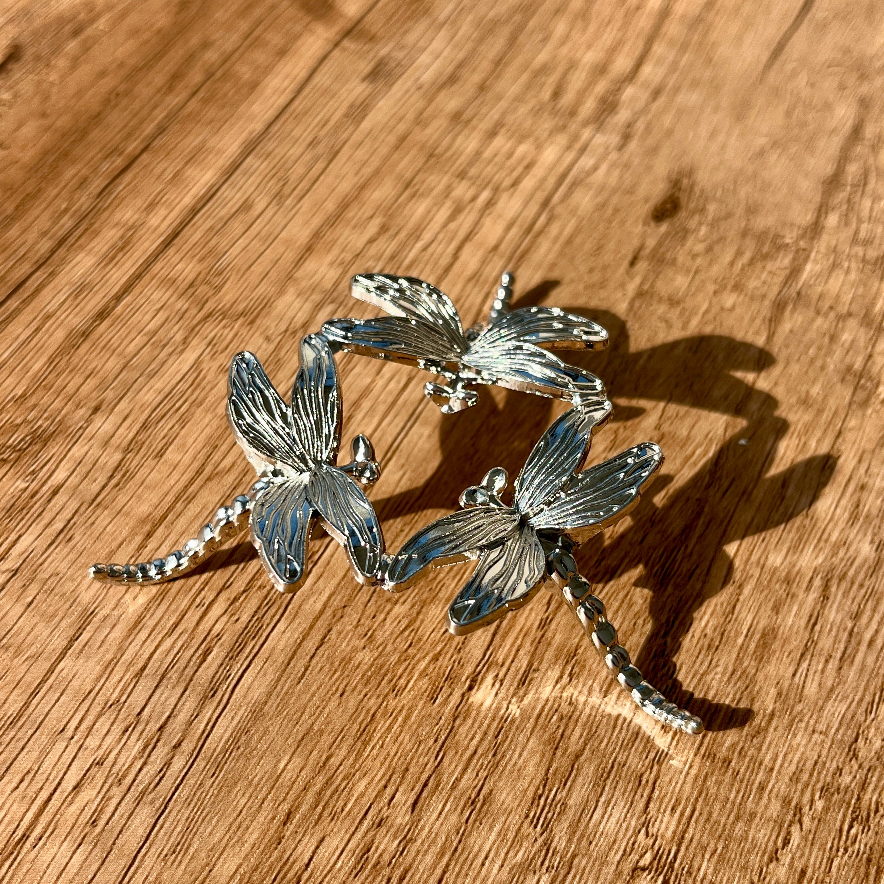 Metal Sphere holder – KiKi Crystal